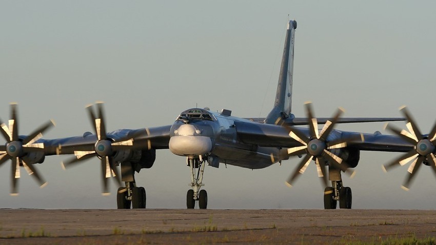 A espetacular decolagem do Tu-95MS vista da cabine do piloto (VÍDEO ...