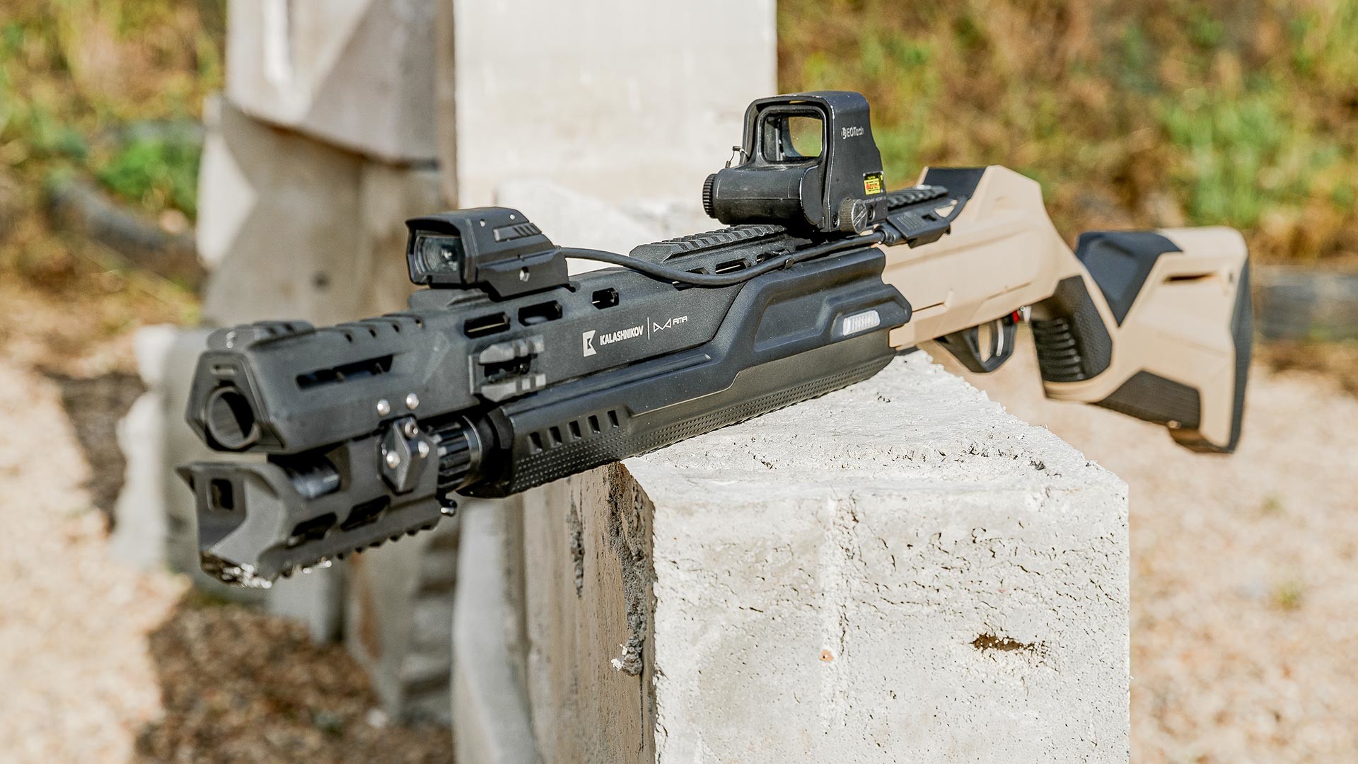 Kalachnikov dévoile un fusil qui peut être connecté à votre Apple Watch ...