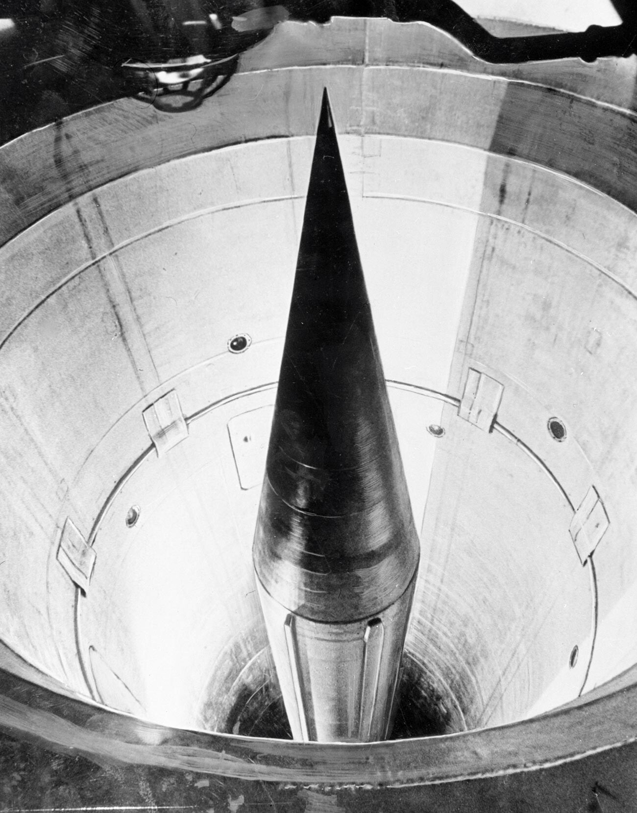 Dead Hand: Sistem Serangan Nuklir Balasan Rusia yang Paling Menakutkan ...