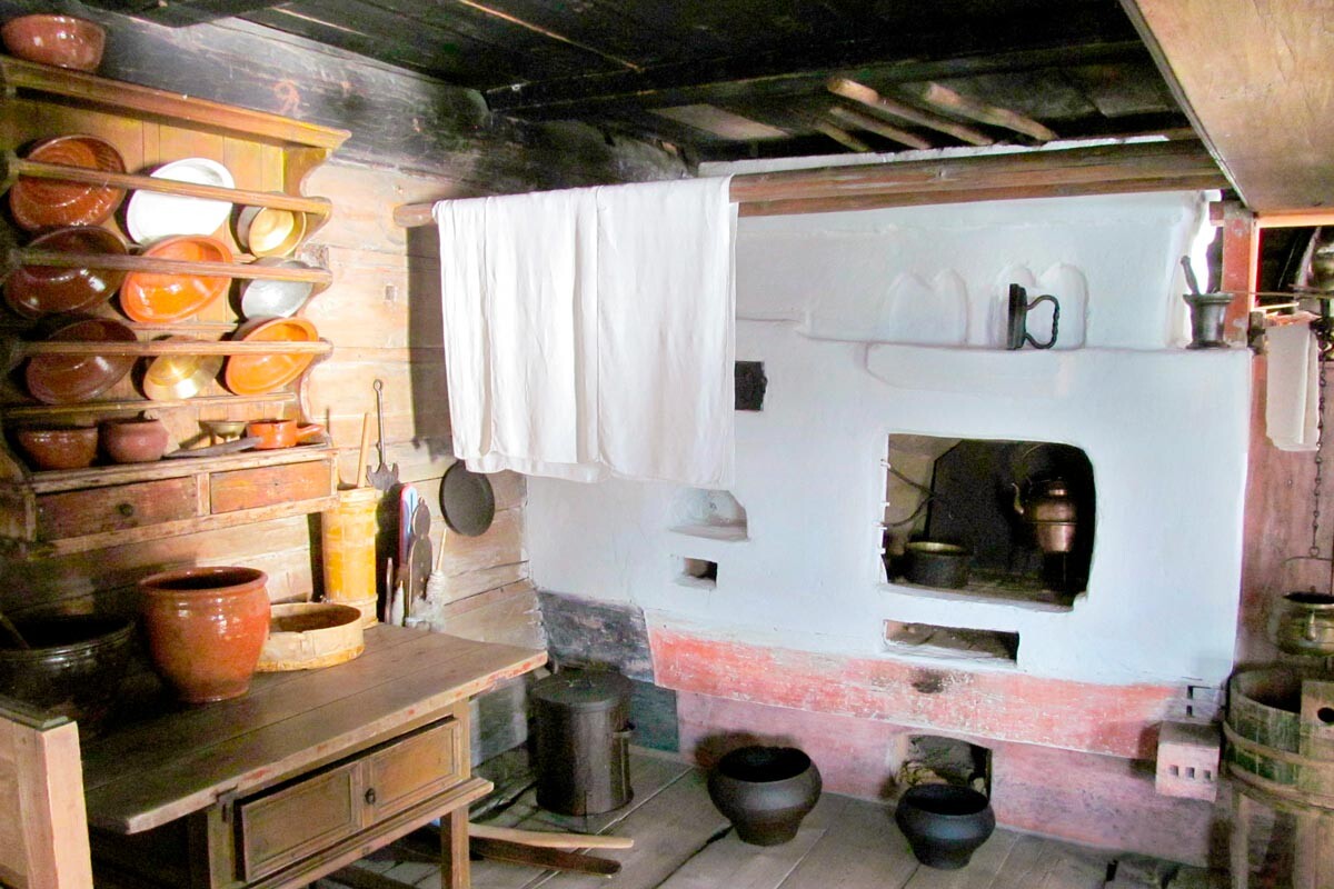Why Russians SLEPT on their stoves (PHOTOS) - Russia Beyond
