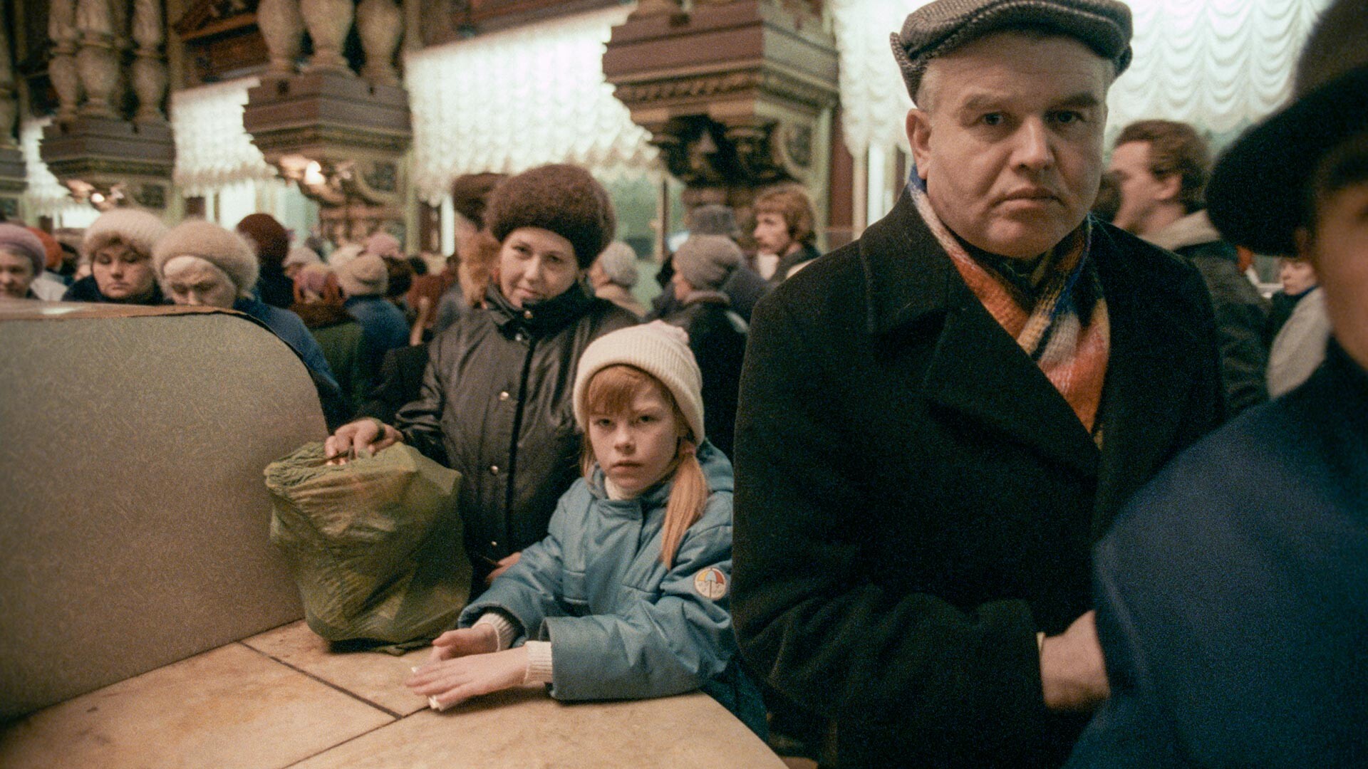 How people in the USSR got their hands on SCARCE goods (PHOTOS ...