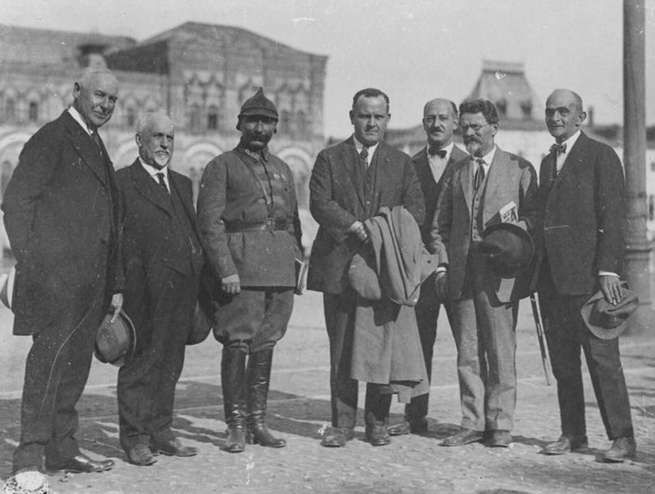 Budenovka: Sejarah Simbol Tentara Merah yang Paling Terkenal - Russia ...