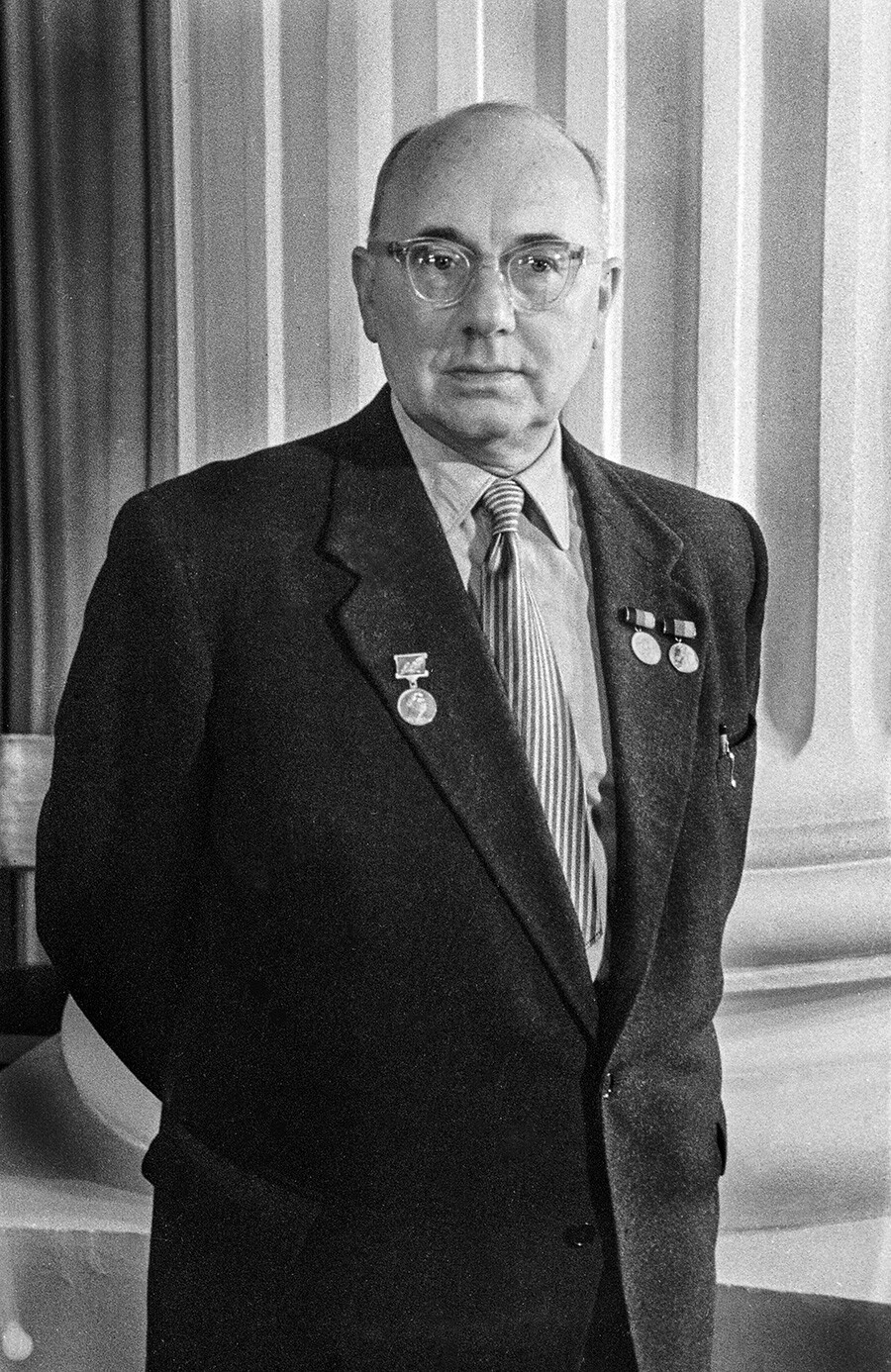 Welche Deutsche wurden mit dem sowjetischen Friedenspreis ausgezeichnet ...