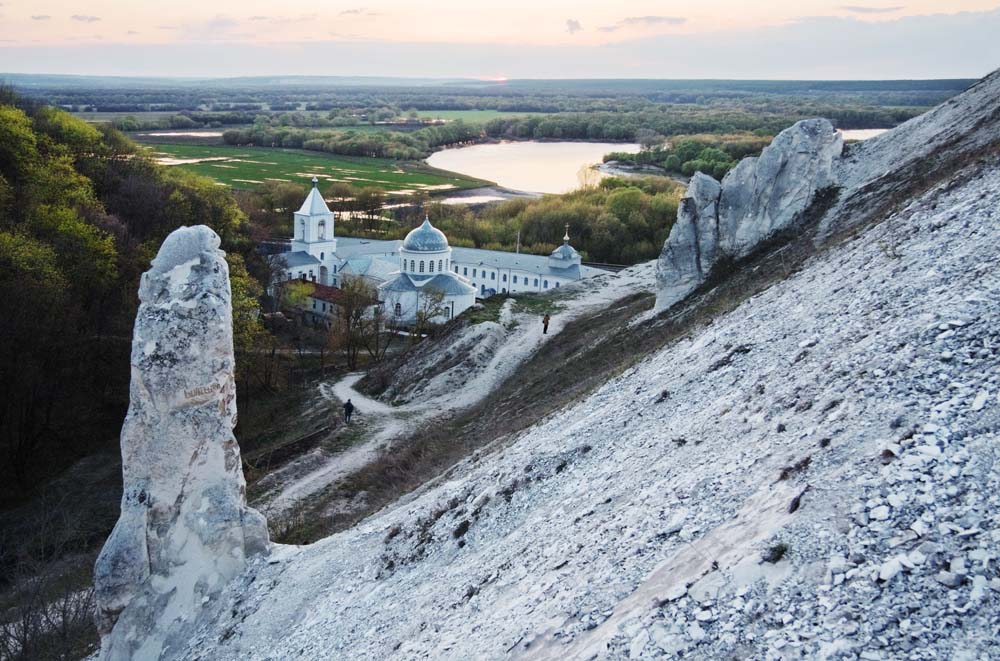 Cave monasteries of Southern Russia - Russia Beyond