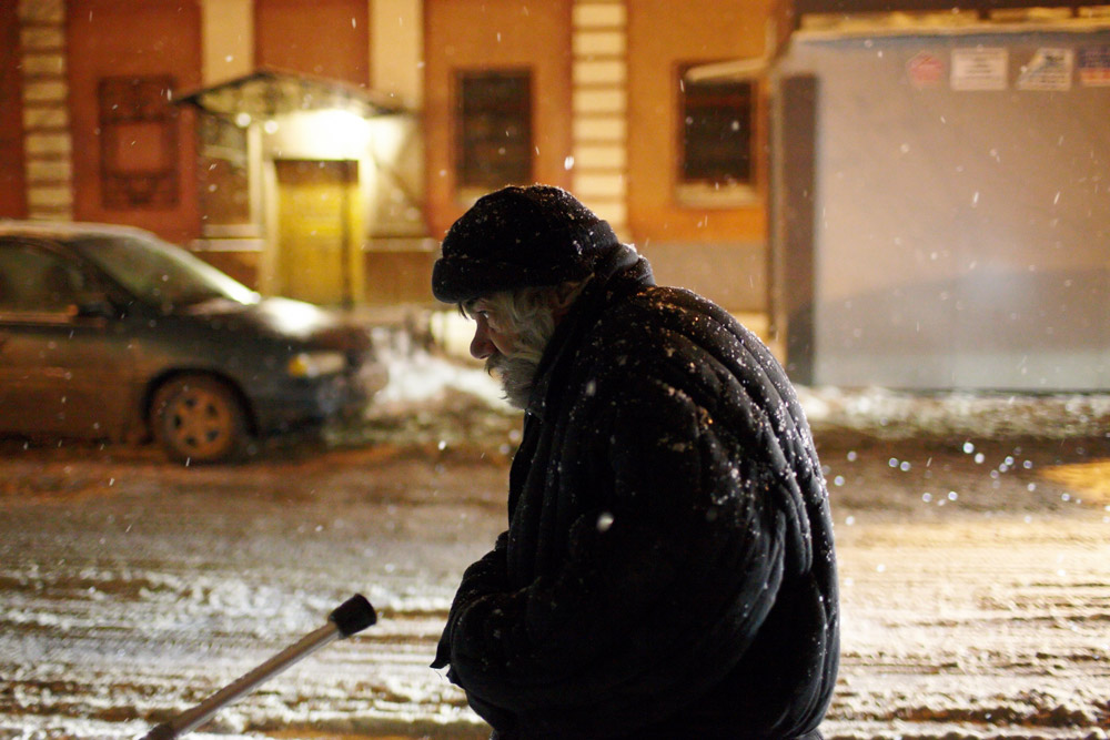 Charity bus crew help sick and poor in Moscow (PHOTOS) - Russia Beyond