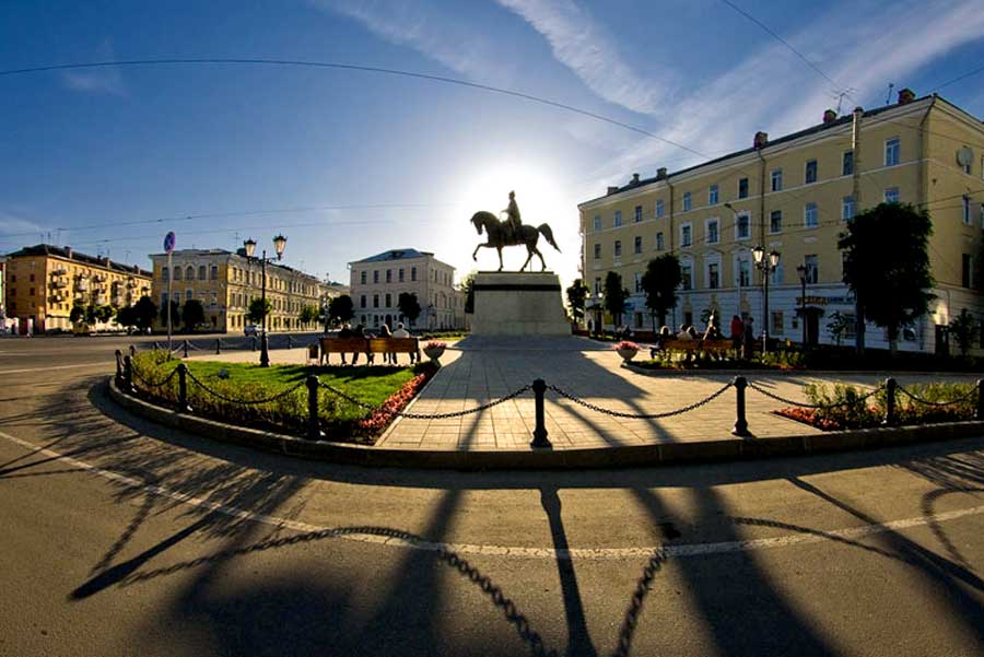 A walk around Tver, the coziest spot between Moscow & St. Petersburg ...