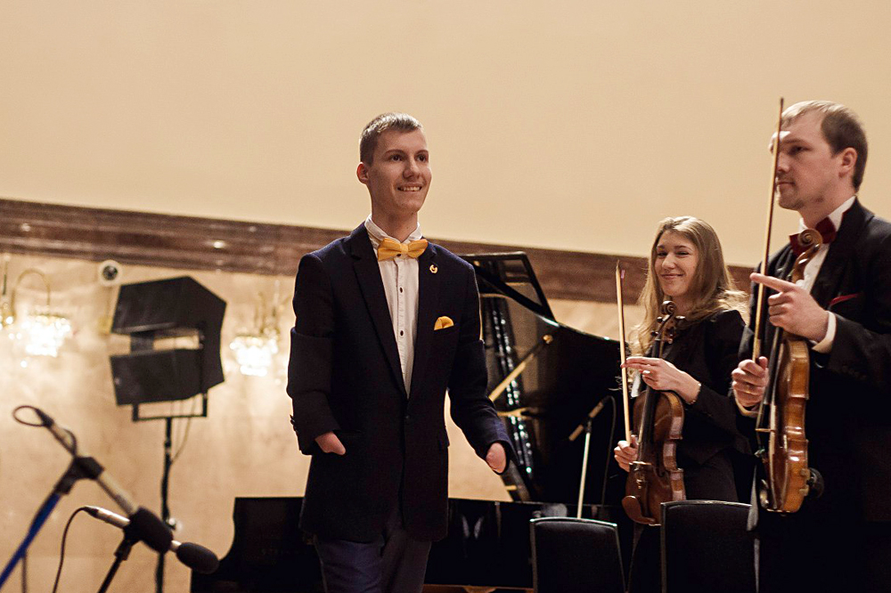 Russian teenager proves you don’t need hands to be a musician - Russia ...