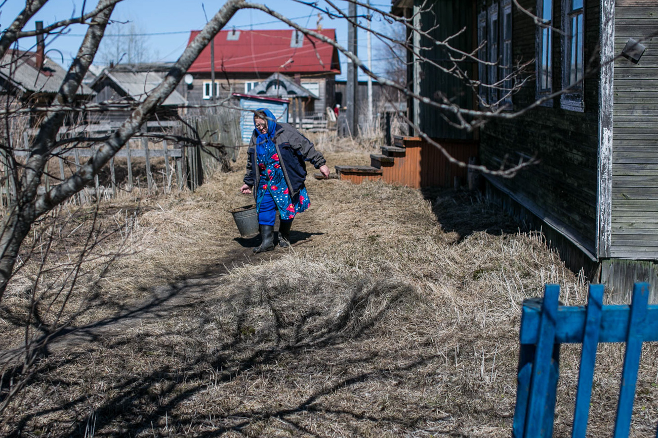 Bone carving in Kholmogory: Keeping an ancient tradition alive - Russia ...