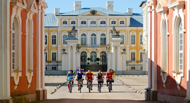 Definitive Guide To Cross The Country Cycling - Russia Beyond