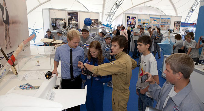 Universitários do Brics apresentam novidades no MAKS - Russia Beyond BR