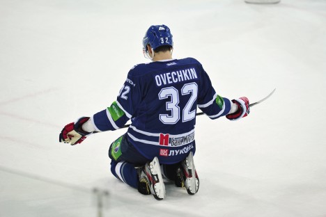 Ovechkin owes Dynamo contract to his mother - Russia Beyond