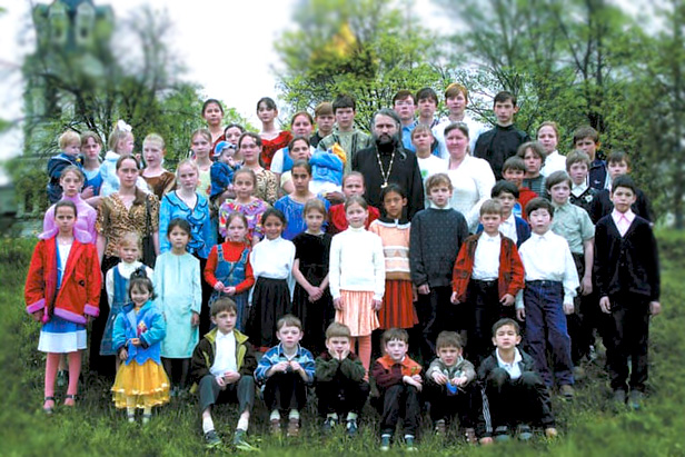 Russian orphans found their home in Siberian orthodox village - Russia ...