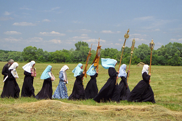 The most large-scale procession of the cross in Orthodox Russia ...