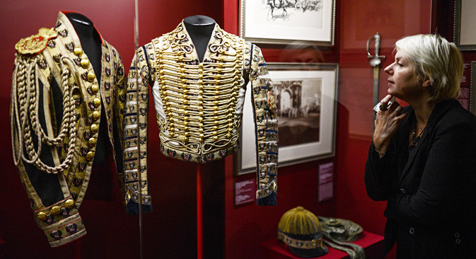 Clothes make the man: The role of the uniform in Tsarist Russia ...