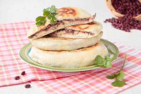 Lobiani – the great Georgian party food - Russia Beyond