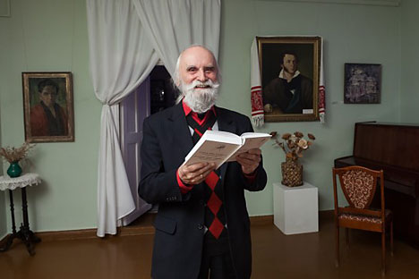 A wondrous moment: Pushkin poem is translated into 210 languages ...