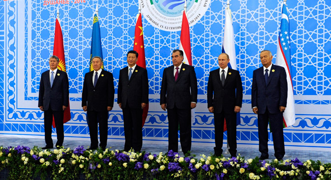 Poutine invite l’Inde et le Pakistan à rejoindre le groupe de Shanghai ...