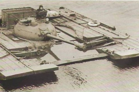 Project 80: Soviet floating hydrofoil tanks - Russia Beyond