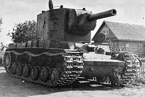 KV: One of the most powerful tanks of its time - Russia Beyond