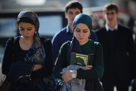 Women trapped in orthodox Islamic revival in North Caucasus - Russia Beyond