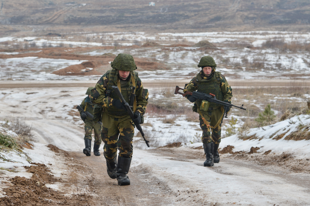 Russian, Belarusian Airborne Troops conduct joint exercises - Russia Beyond