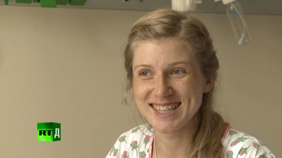 Two Annas, two new babies, two first-time mothers. Newborn Russia — RTD