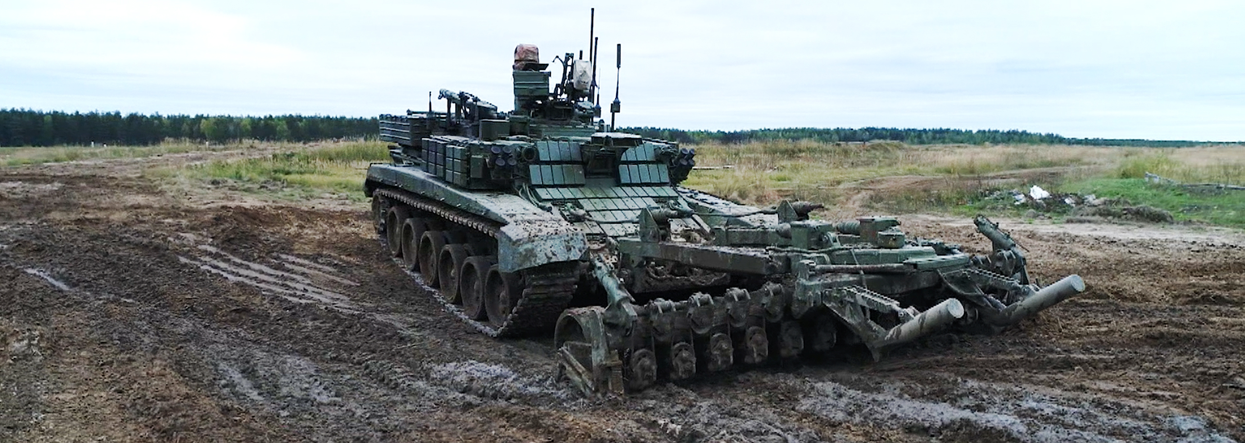 Prokhod: Armour-plated Minesweeping Robot. Remote bomb-neutralizing ...